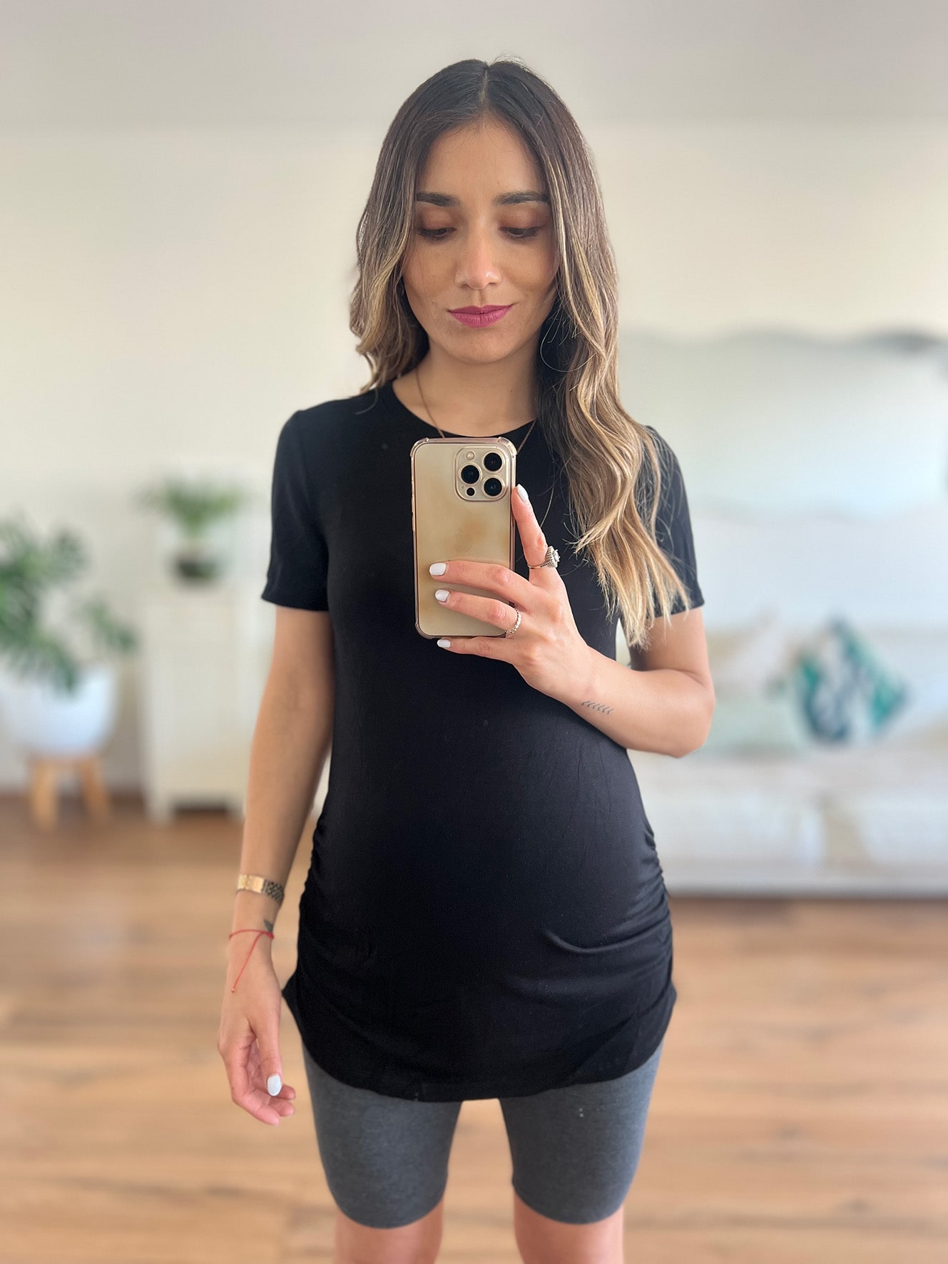 Polera maternal MOM negra | Trenda